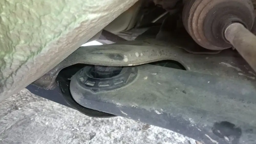 Changer les triangles de suspension - C3 Pluriel