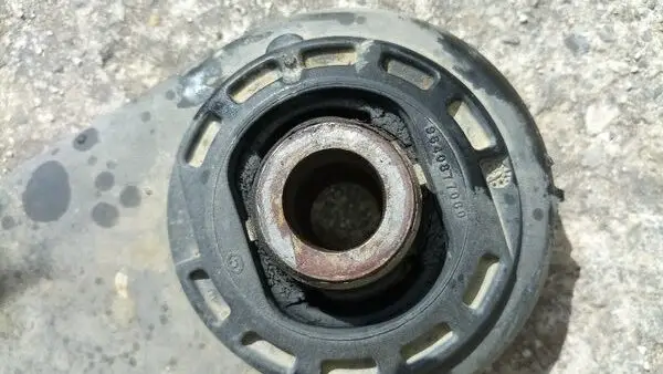 Changer les triangles de suspension - C3 Pluriel