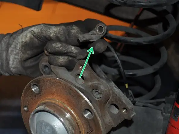 Changer les moyeux arrière C3 | C3 Pluriel