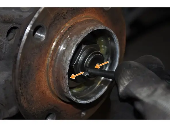 Changer les moyeux arrière C3 - C3 Pluriel