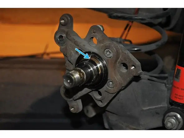 Changer les moyeux arrière C3 - C3 Pluriel