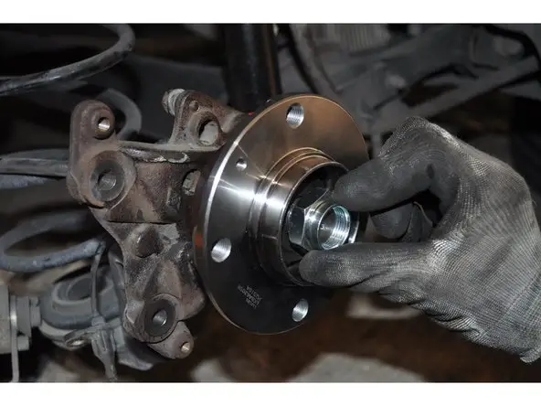 Changer les moyeux arrière C3 - C3 Pluriel