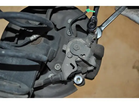 Changer les moyeux arrière C3 - C3 Pluriel