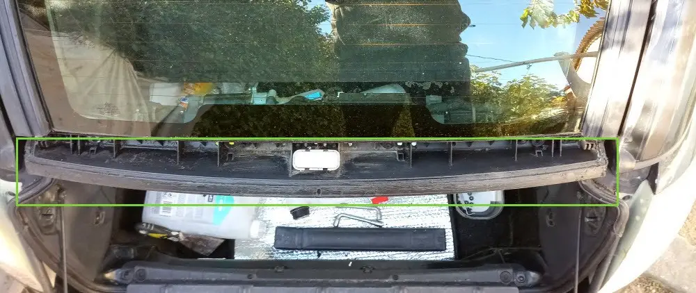 Réfection du bouton ouverture du coffre - C3 Pluriel